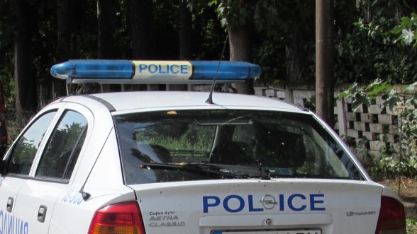 Арестуваха 72-годишен мъж за наркотици - Новини от Dnes.bg