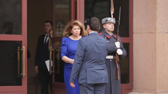 Днес е третият ден от консултациите с възможните кандидати за служебен премиер - Новини от Dnes.bg