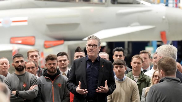 Стармър за мирните преговори: Необходимо е много работа - Новини от Dnes.bg